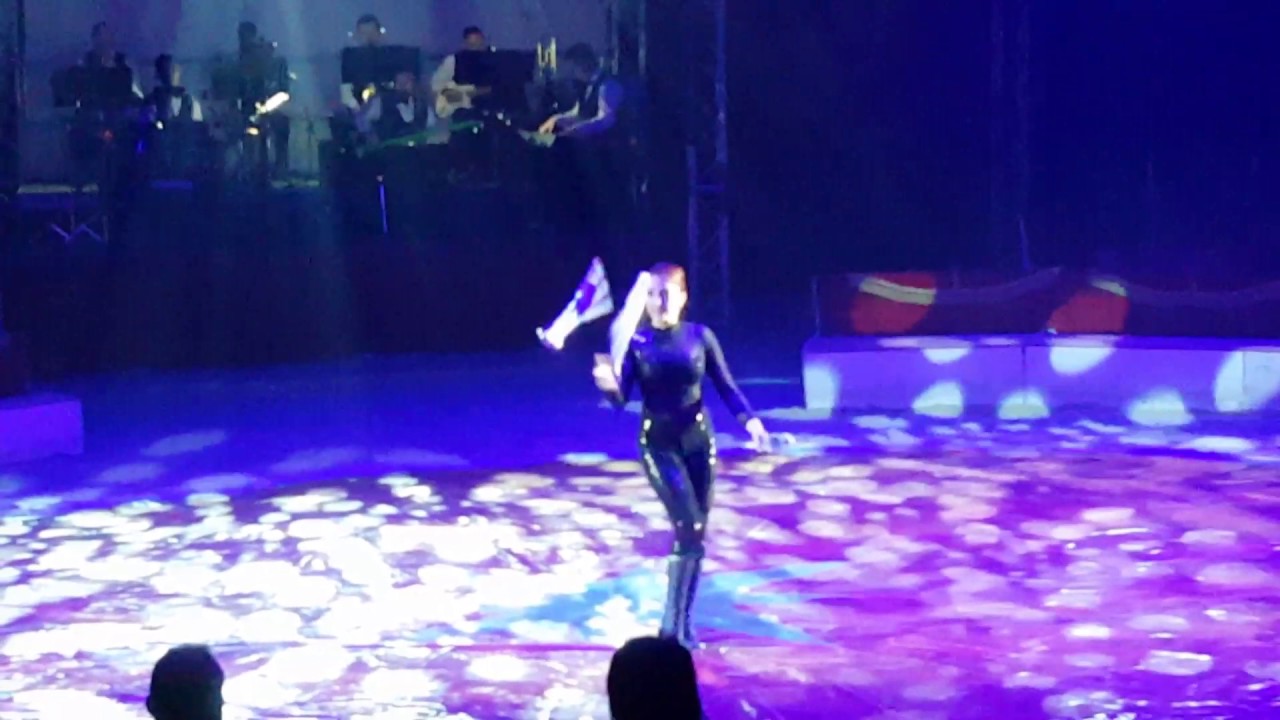 Sharon Berousek Dynamic Dance Juggler 2017 - YouTube