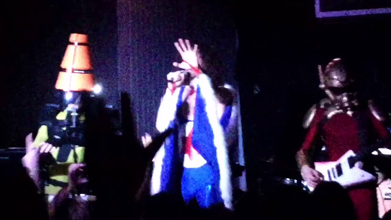 Hit (live) and TWRP + NSP playing Journey - YouTube