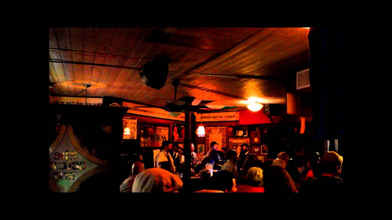 Flurgin Performing at the Celtic Ray on February 11th, 2012 - YouTube