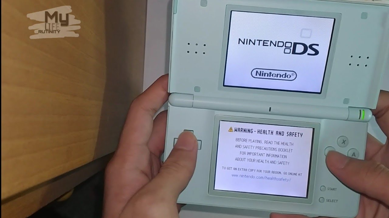 Nintendo DS Lite - Unboxing - YouTube