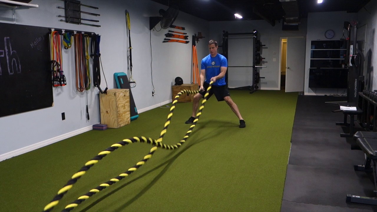 Alternating battle rope waves with lateral lunge - YouTube