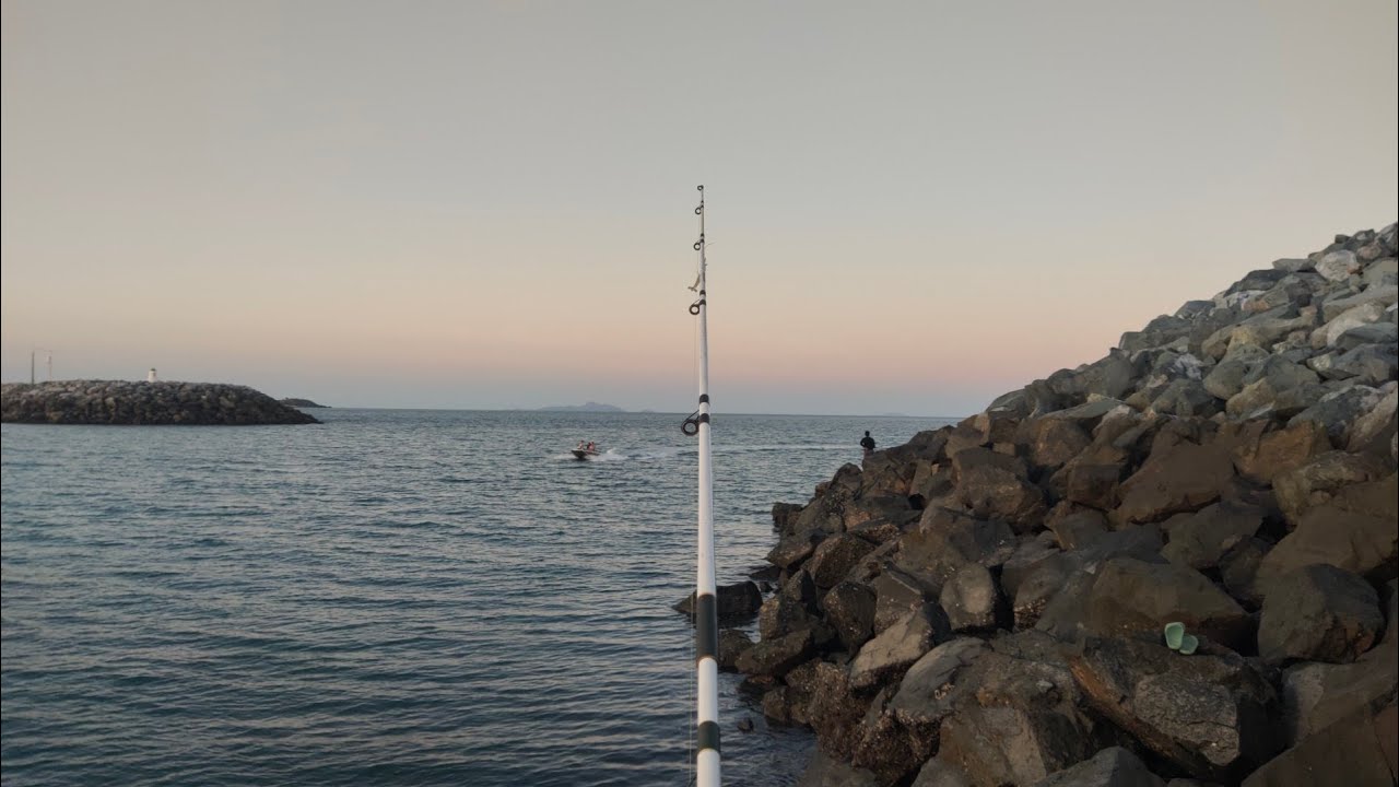 Fishing Time At Mackay harbour - YouTube
