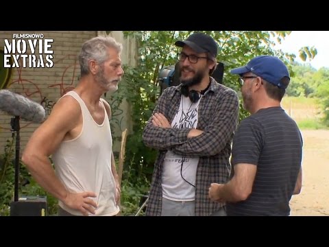 Go Behind the Scenes of Don't Breathe (2016)