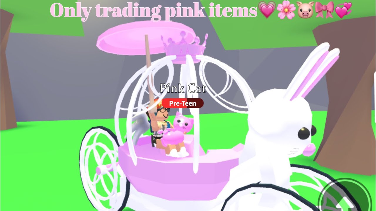 I ONLY TRADED PINK ITEMS IN ADOPT ME - YouTube