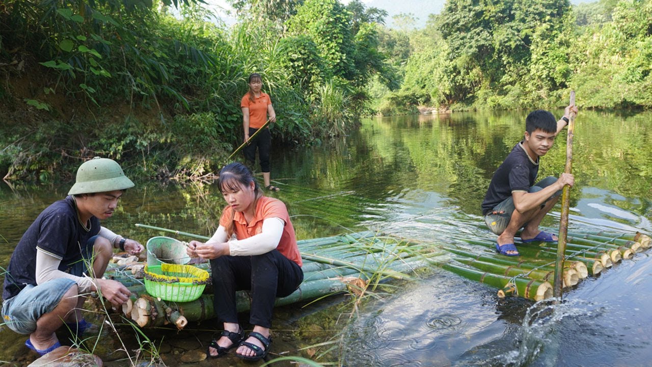 Build Bamboo Boat For Fishing - How To Make Rafts From Bamboo - Green ...