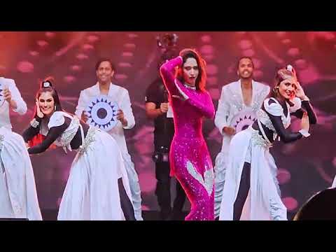  Tamanna bhatia  live show Dance #salamnkhan #tamannaahbhatia #bollywood #dance #bollywood 