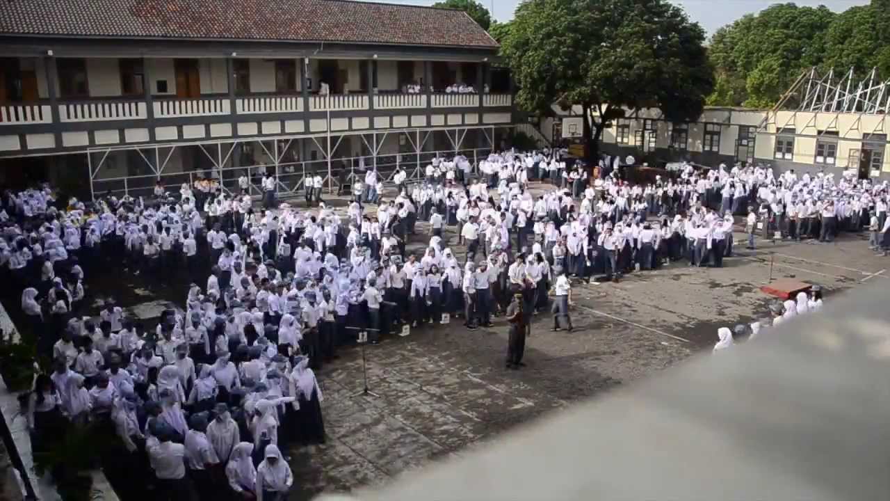 Teaser : Catatan Akhir Sekolah SMAN 11 Garut 2014 part.1 - YouTube