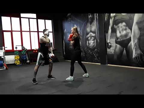 Работа на лапах с Фют Максимом в Swarm Street Fighters