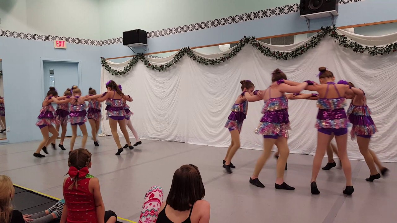 Mini showstoppers winter showcase 2016 - YouTube
