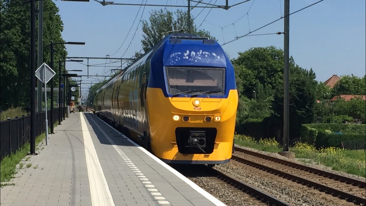 Flow virm 9508 vertrekt van station arnemuiden - YouTube