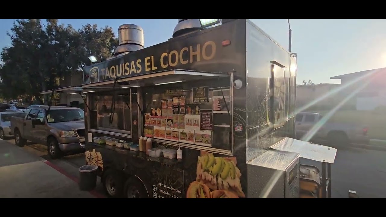Taquisas El Cocho food truck NOW OPEN - YouTube