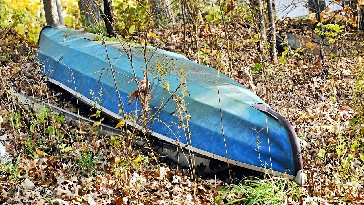 Friends Find Abandoned Boat In The Woods And Actually Flip It Over ...