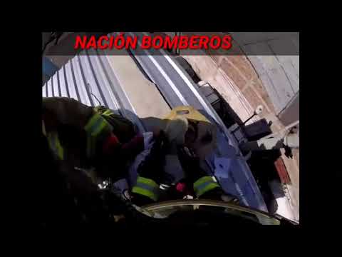 NACIÓN BOMBEROS! Rescate de persona electrocutada en un 3er nivel de ...