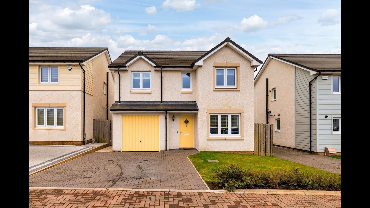 Baird Square, Calderwood - YouTube