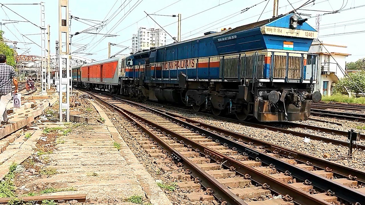 Diesel+Electric Loco Push Pull Bengaluru Duronto Express Shunting in ...