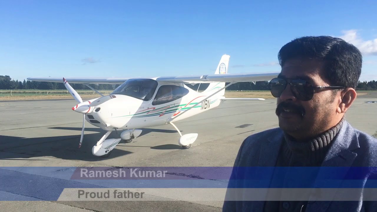 Oamaru flight school taking off - YouTube