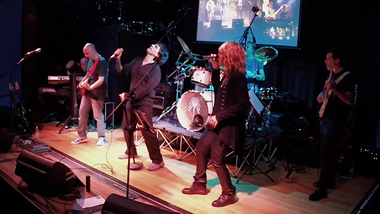 Fahrenheit - Official Italian Toto Tribute Band - Live @ Blues House ...