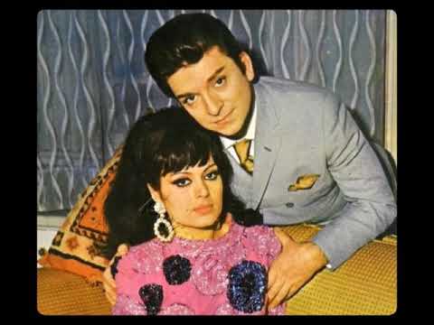 Zeki Müren - Bir Muhabbet Kuşu (Kalbimi bezlederim minnet-ü zevkle dilesen) Coşkun Plak