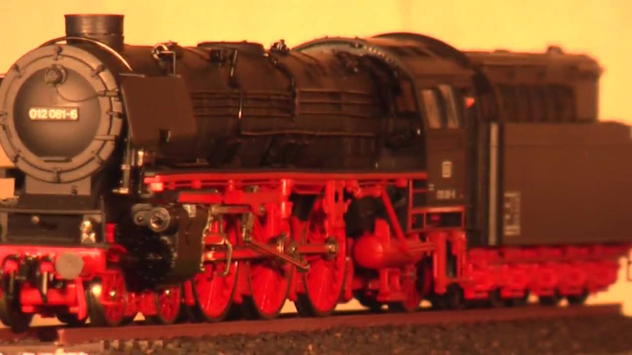 Baureihe 012 Liliput ( BR 012 081-6 DB ) 1/5 - YouTube