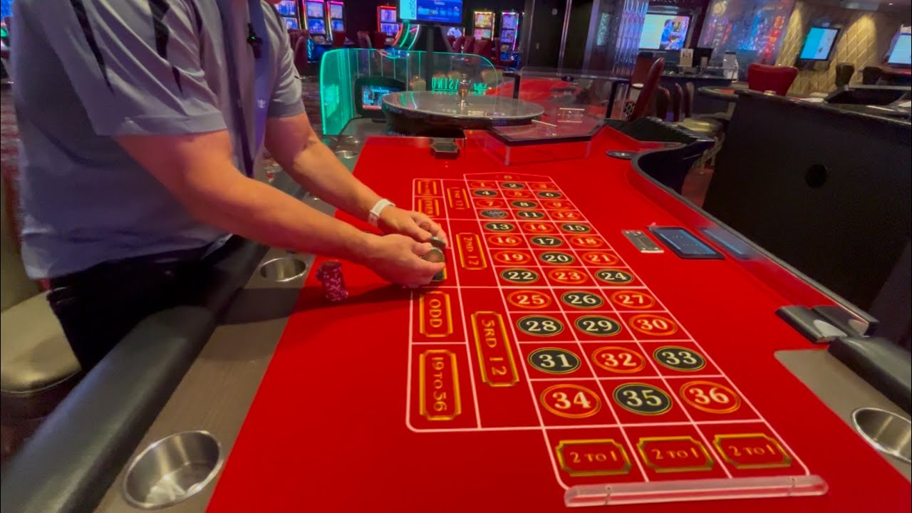 Easy Roulette Strategy - The Variation #shorts - YouTube