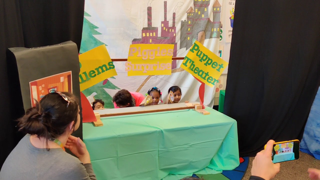 Alice's preschool puppet show. - YouTube