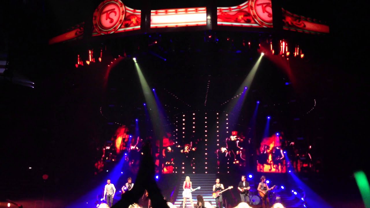 Taylor Swift RED Tour - Mean (w/ Special Message Intro) - Nashville 9 ...