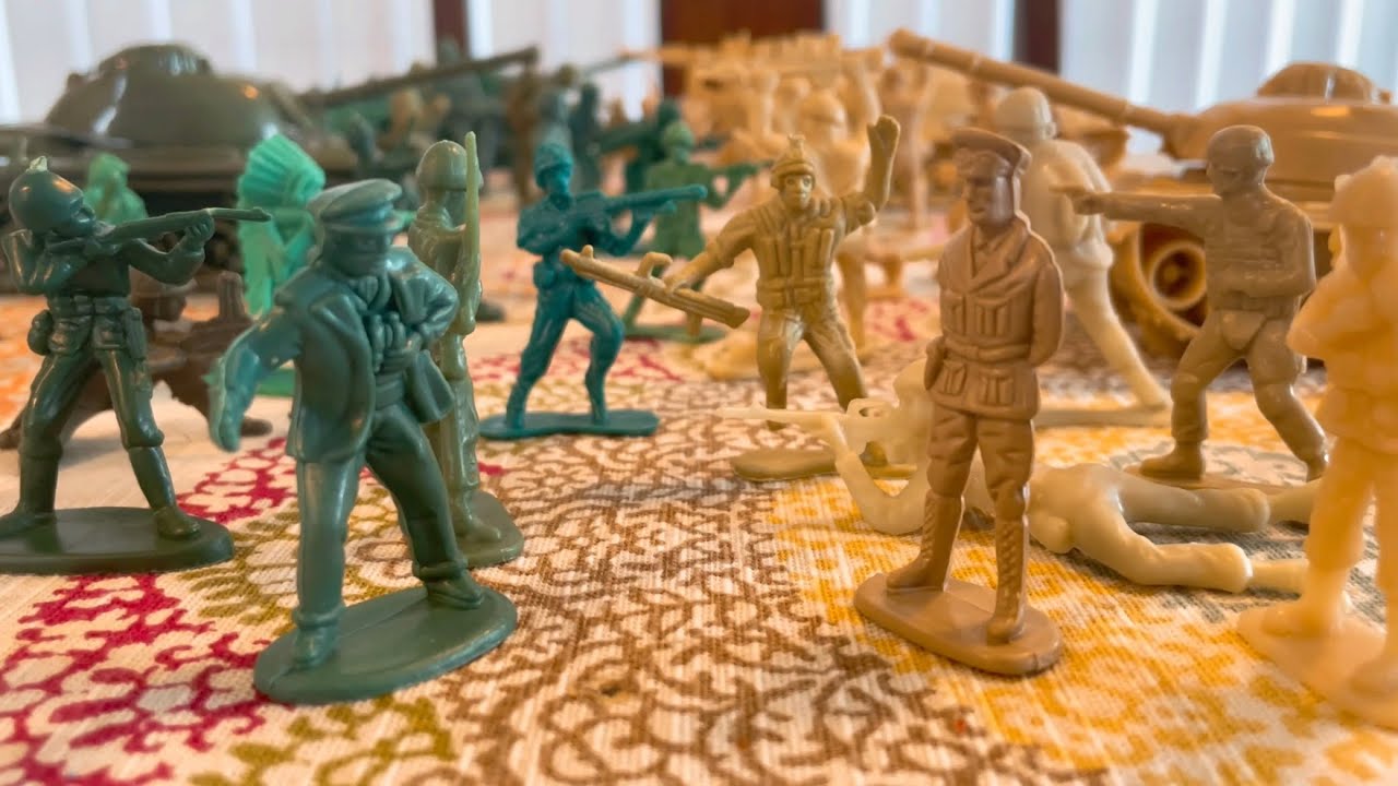 Army Men:Green vs Tan Clash for the Table #stopmotion #animation ...