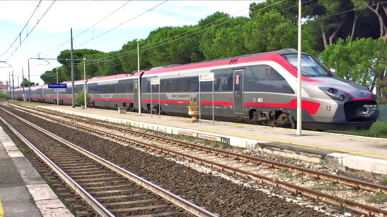 Transito veloce treno ETR.700 FRECCIARGENTO Venezia - Bari alla ...