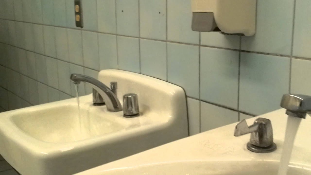 Freaky Rio Sink - YouTube