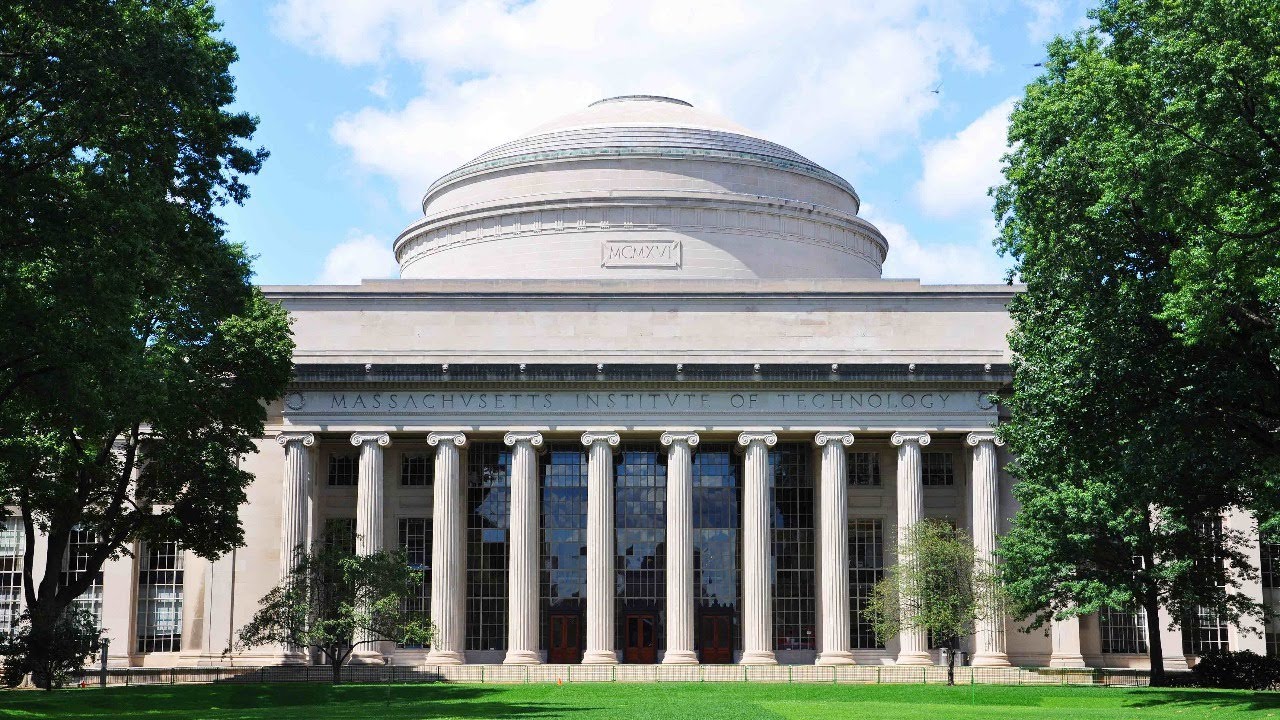 College Admissions Q&A With an MIT Student - YouTube