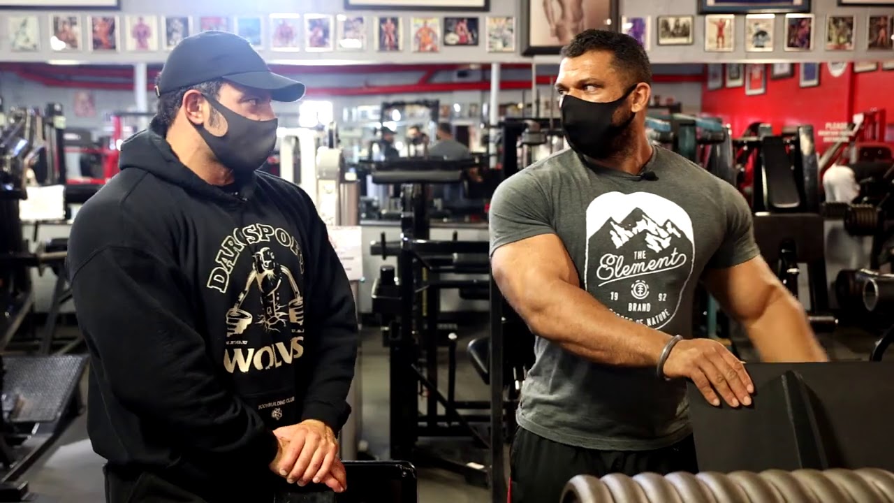 IFBB PRO’s training quads. How to grow legs without squatting. - YouTube