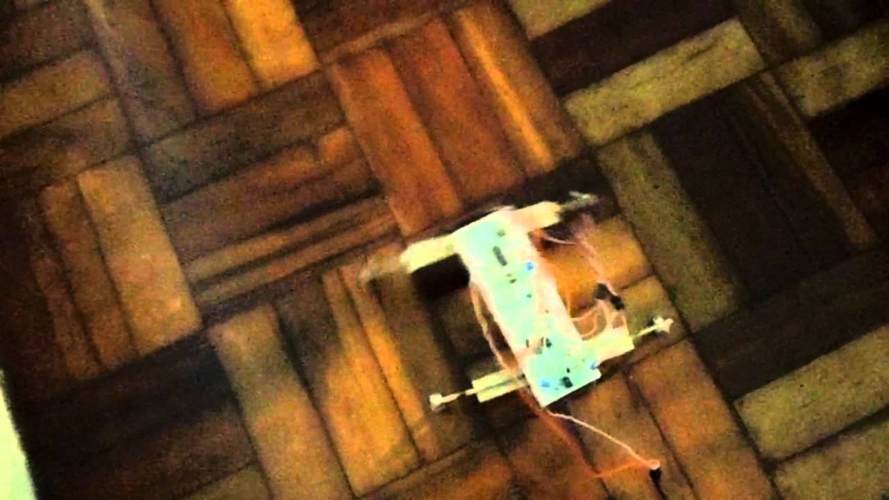 Simple robot with 555 timer - YouTube
