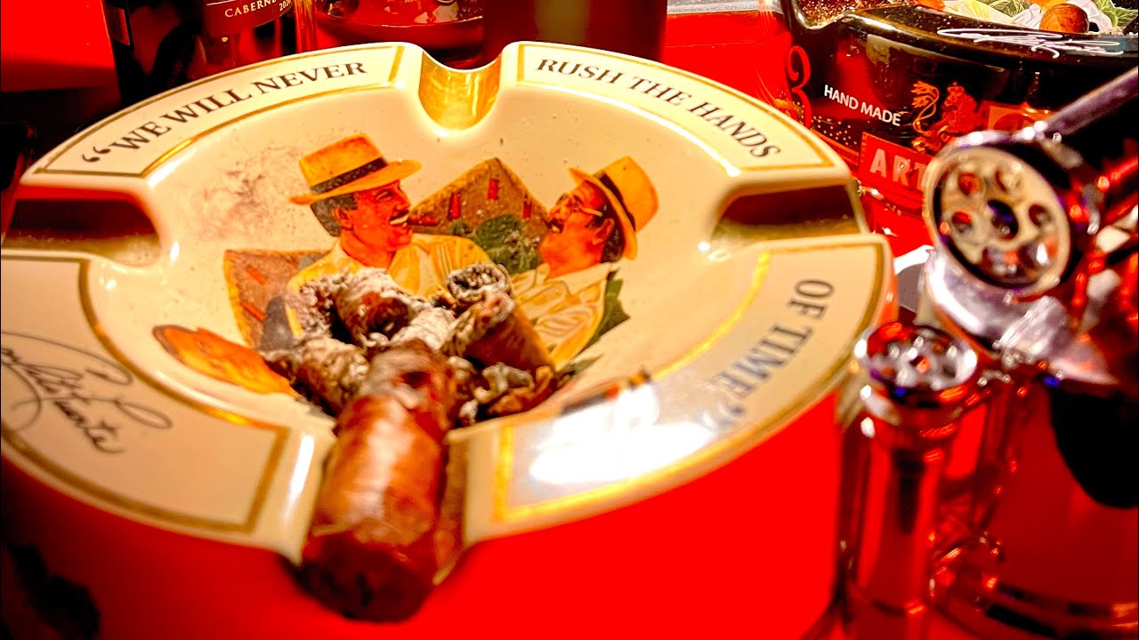 Tips on Cigar Lounge Etiquette and What to Expect for Beginners. Cigars ...