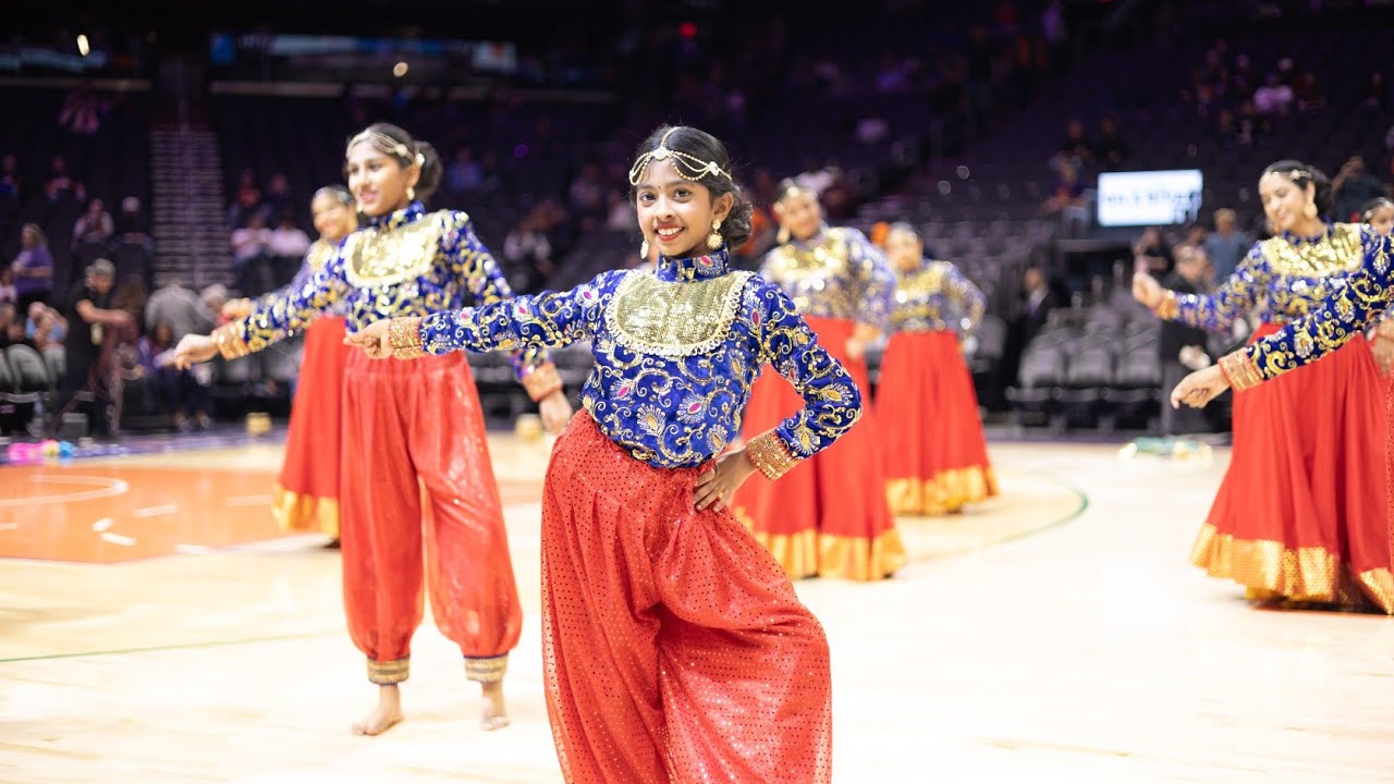 Swetha&Vihaa NBA PrimeTime Show Phoenix Suns vs. New York Knicks game ...