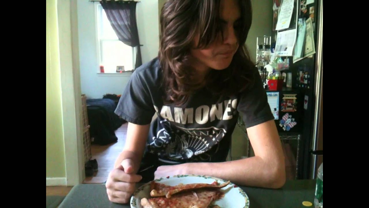 Eating Pizza Backwards (HD) - YouTube