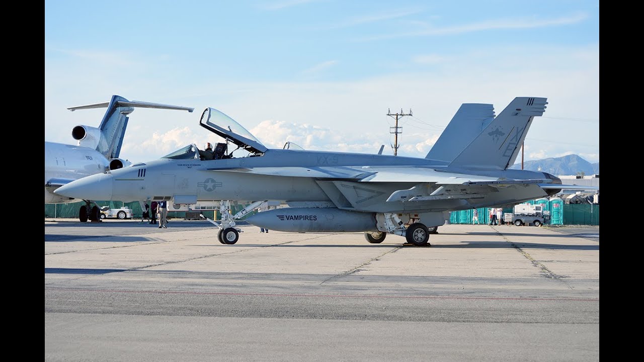 Boeing F/A-18E Super Hornet 'VX-9 Vampires' Taxi and Takeoff - YouTube