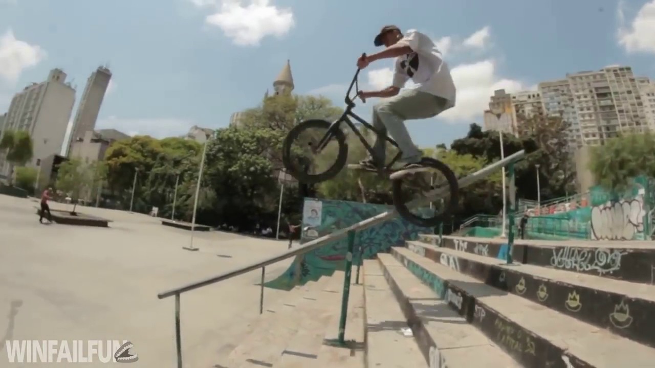 BIKE FAILS & WINS COMPILATION - YouTube