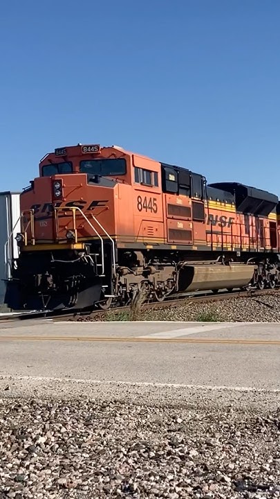 BNSF #6145 & #8445 (Avondale, Texas) - YouTube