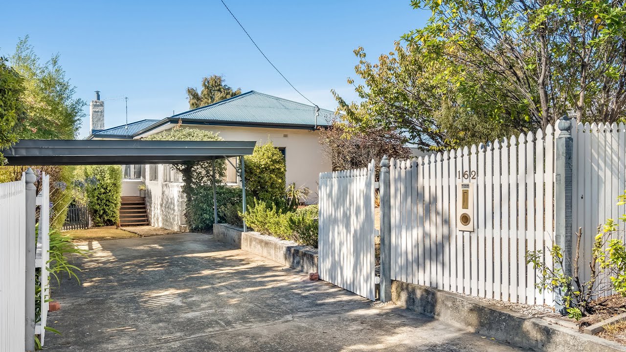 162 Roslyn Avenue, Blackmans Bay | Barry Wheeler | PRD Hobart - YouTube