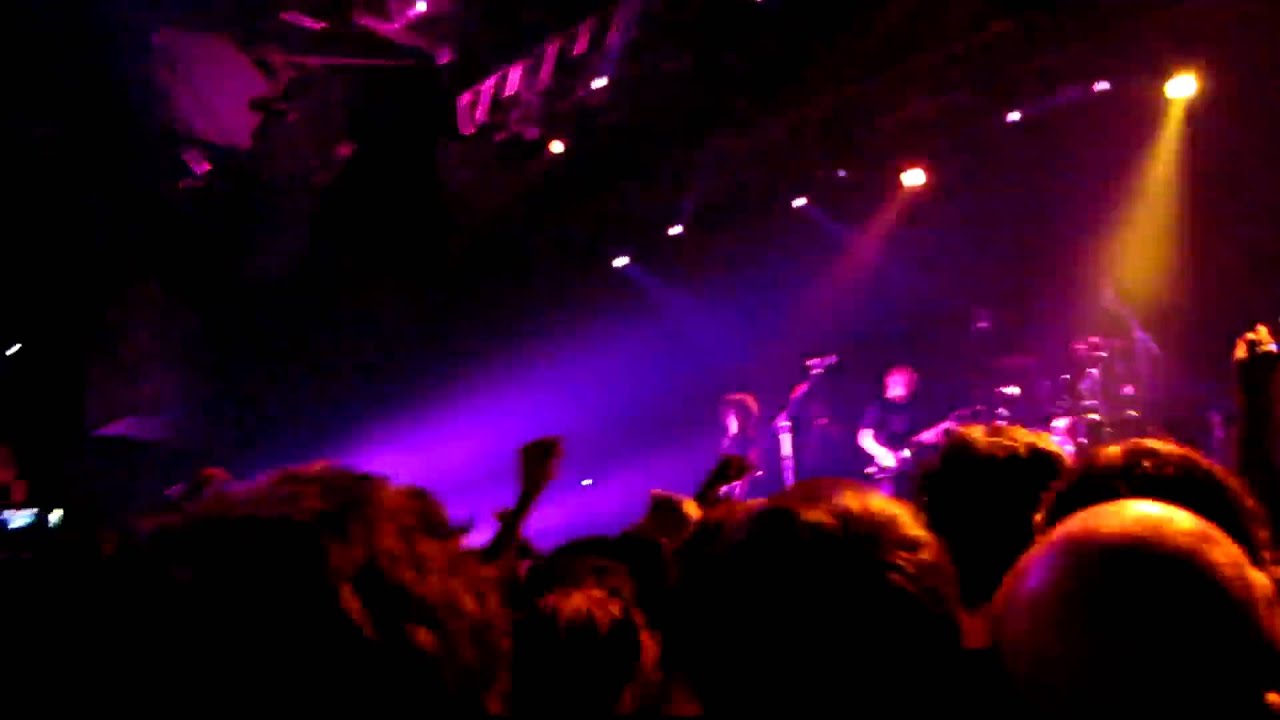 Moby en Argentina - Raining Again (Live 29/04/10 HD) - YouTube