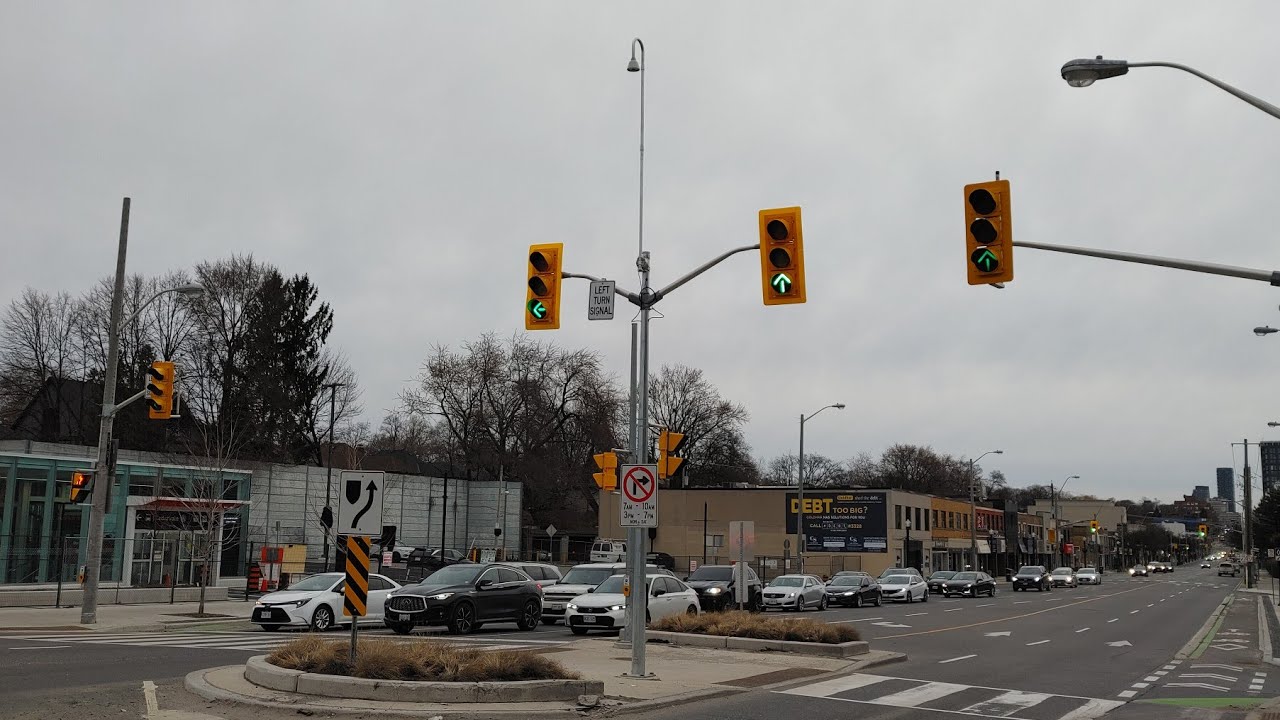 Traffic Signal Phasing at Eglinton Ave & Allen Expressway Northbound On ...