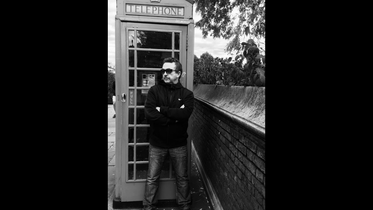 INTERVIEW TONY LEWIS SINGER OF THE OUTFIELD / R.I.P 1957-2020 # ...