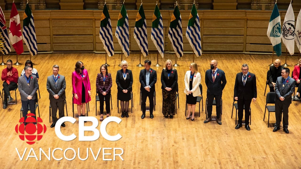 Vancouver’s new mayor and council take office - YouTube