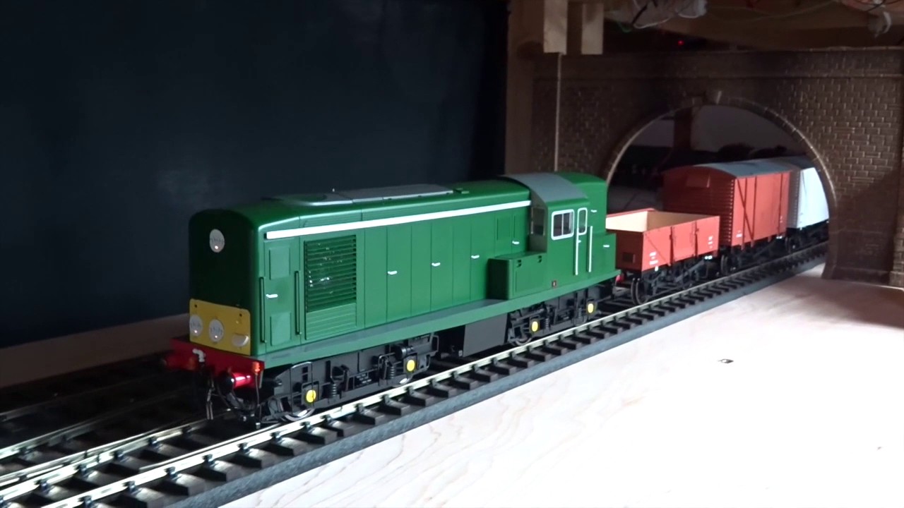HM117: Little Loco Company Class 15 with sound - YouTube