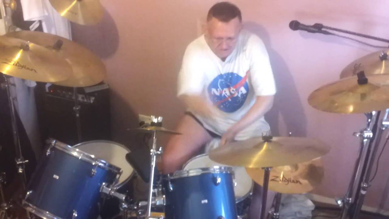 Arthur Rocks Broady Gangnam Style - YouTube