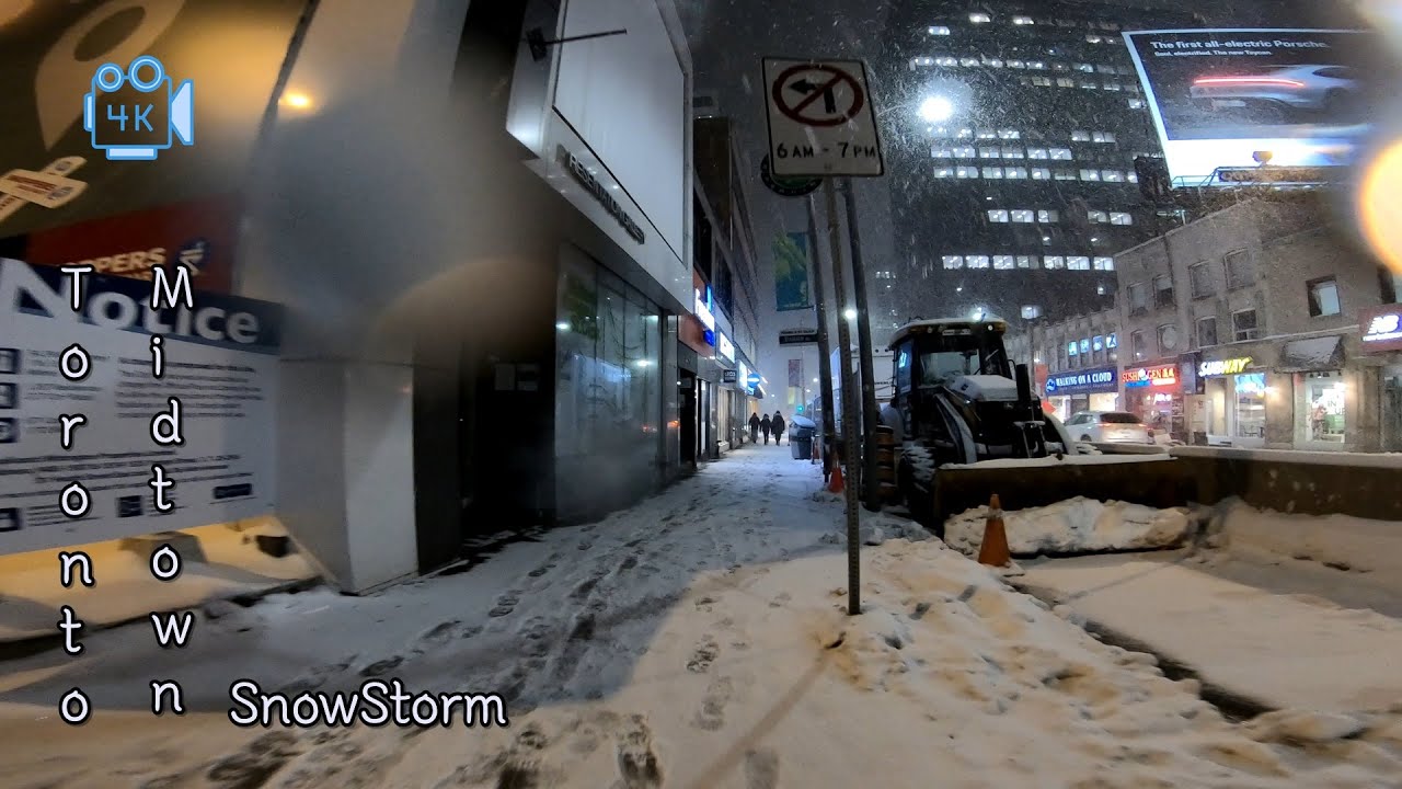 Walking Midtown TORONTO in snow storm night [4K] 캐나다 거리 풍경 - YouTube