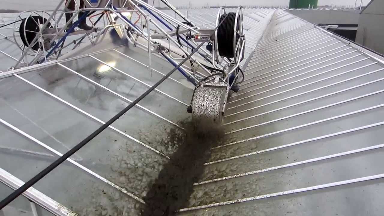 Roofmaster Greenhouse Roof Washer - Hoogweg Sweet Pepper Growers - Wide ...