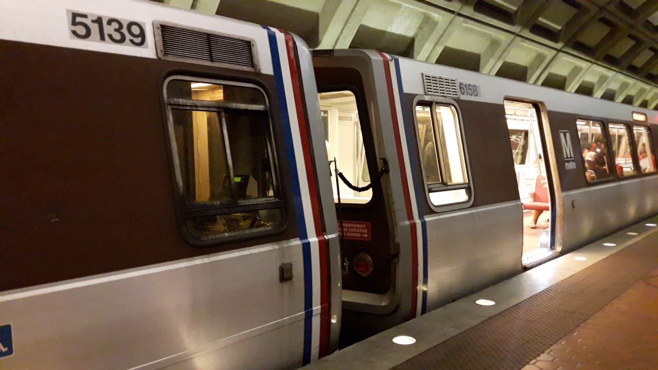 WMATA Orange Line: CAF 5000 Series & Alstom 6000 Series mixed train at ...
