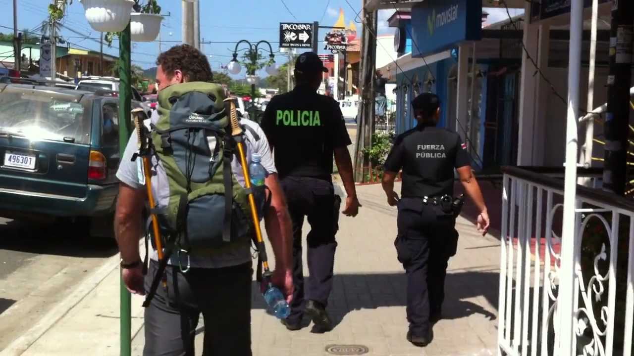 La Police est friendly à Jaco - YouTube