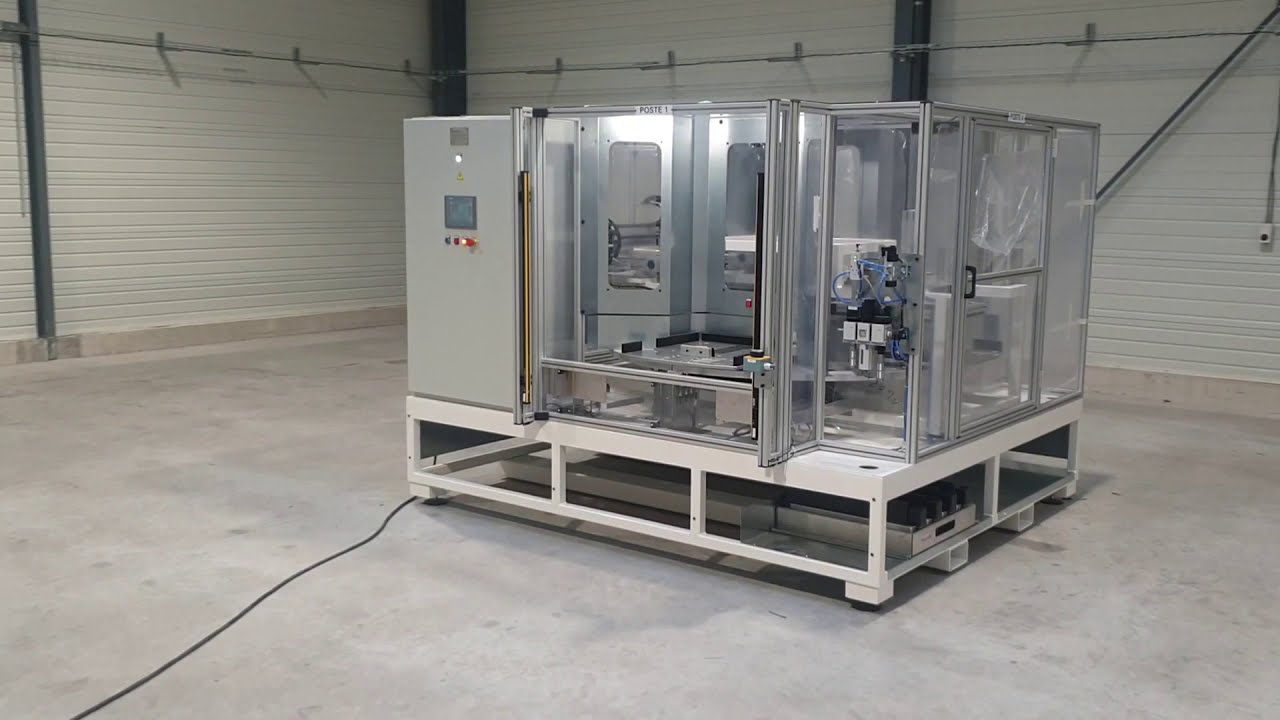 Machine dépose colle et pressage panneau 3/3 - YouTube